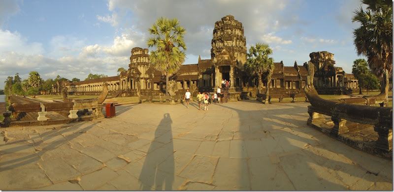 The Knotty Travellers: From Pol Pot to Angkor Wat: It’s a Holiday in ...